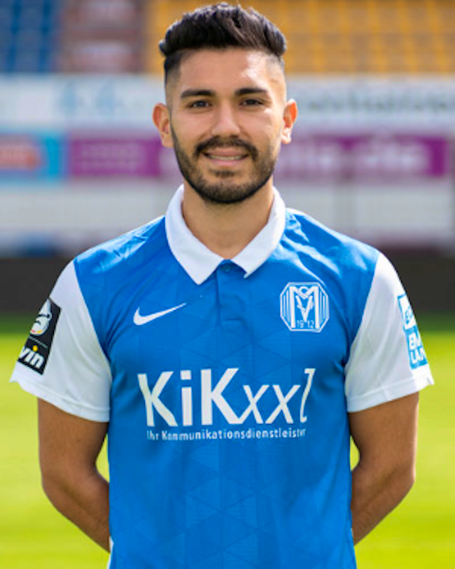 Bloggercube | Direct Contact With Your Idols!